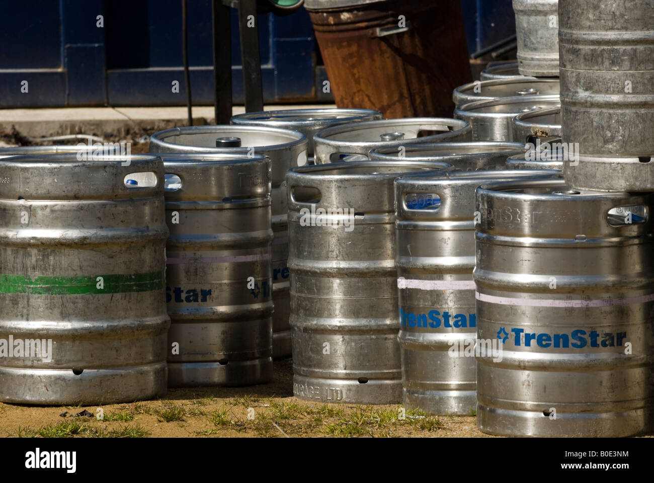 Aluminium beer barrels shining in sunlight Stock Photo - Alamy