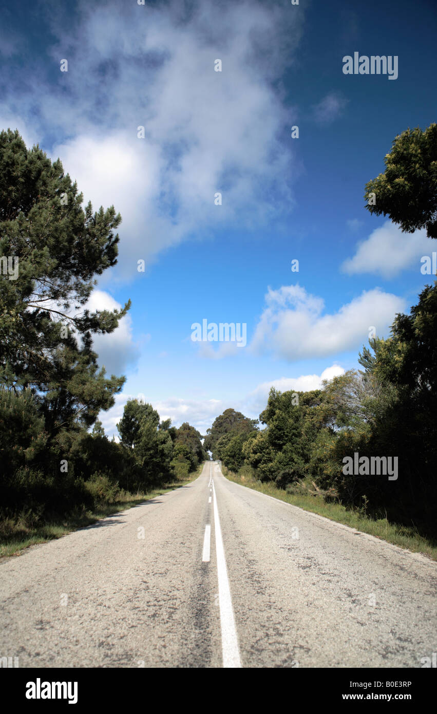Road in perspective hi-res stock photography and images - Alamy