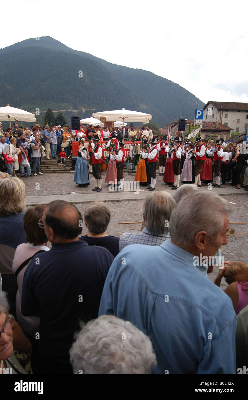 Magia del Legno festival - Carnia Friuli Italia Europa Stock Photo - Alamy