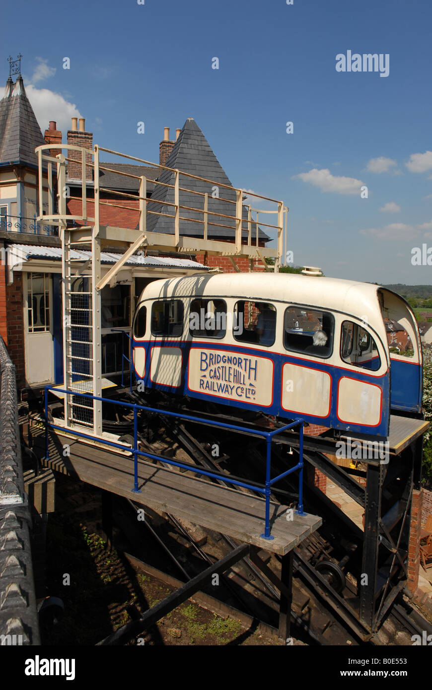 Bridgnorth cliff railway hi-res stock photography and images - Alamy
