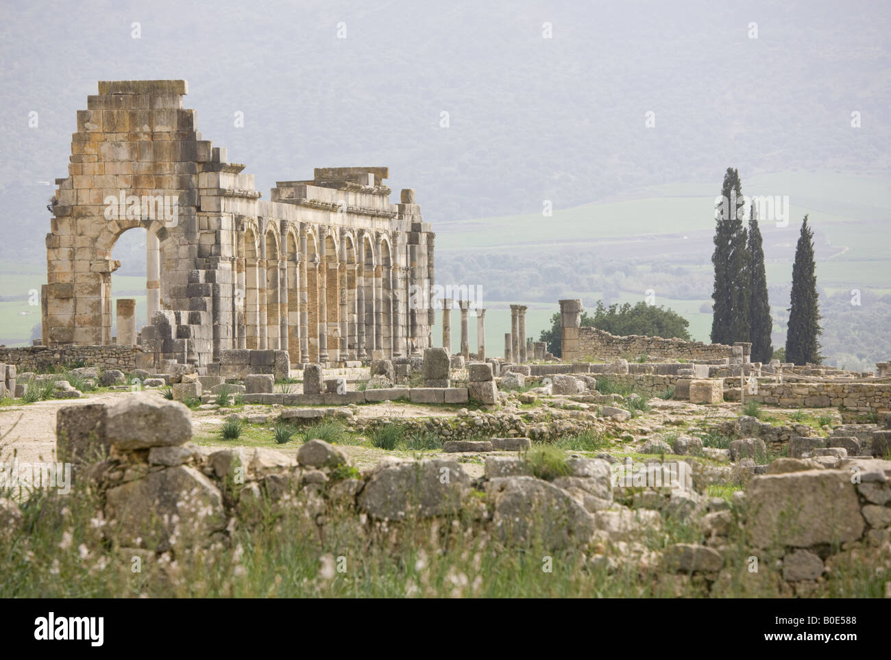 Abandoned roman hi-res stock photography and images - Alamy