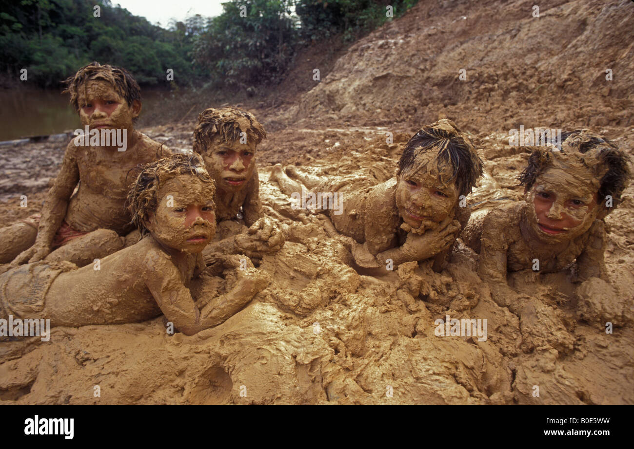 Indian children amazon hi-res stock photography and images - Alamy