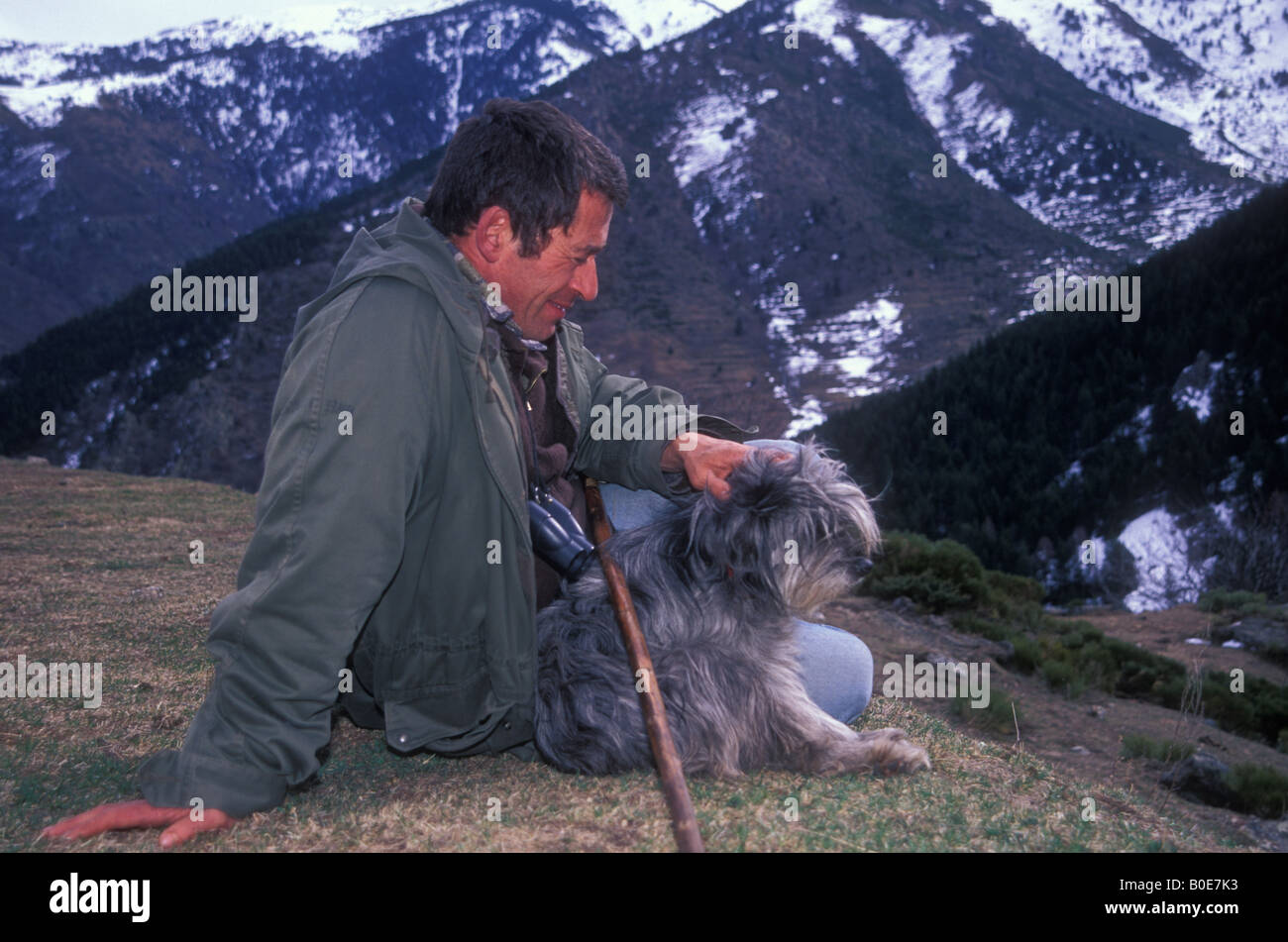 Pyrenean Mountain Dog and Shepherd -- Pyrenees France Stock Photo - Alamy