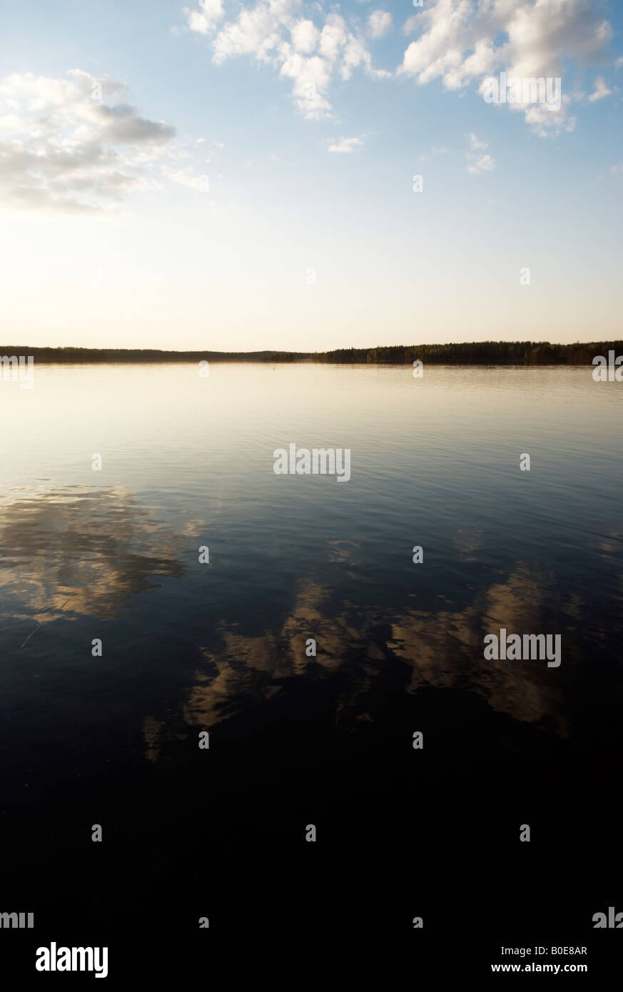Blue skies lakes summer hi-res stock photography and images - Alamy