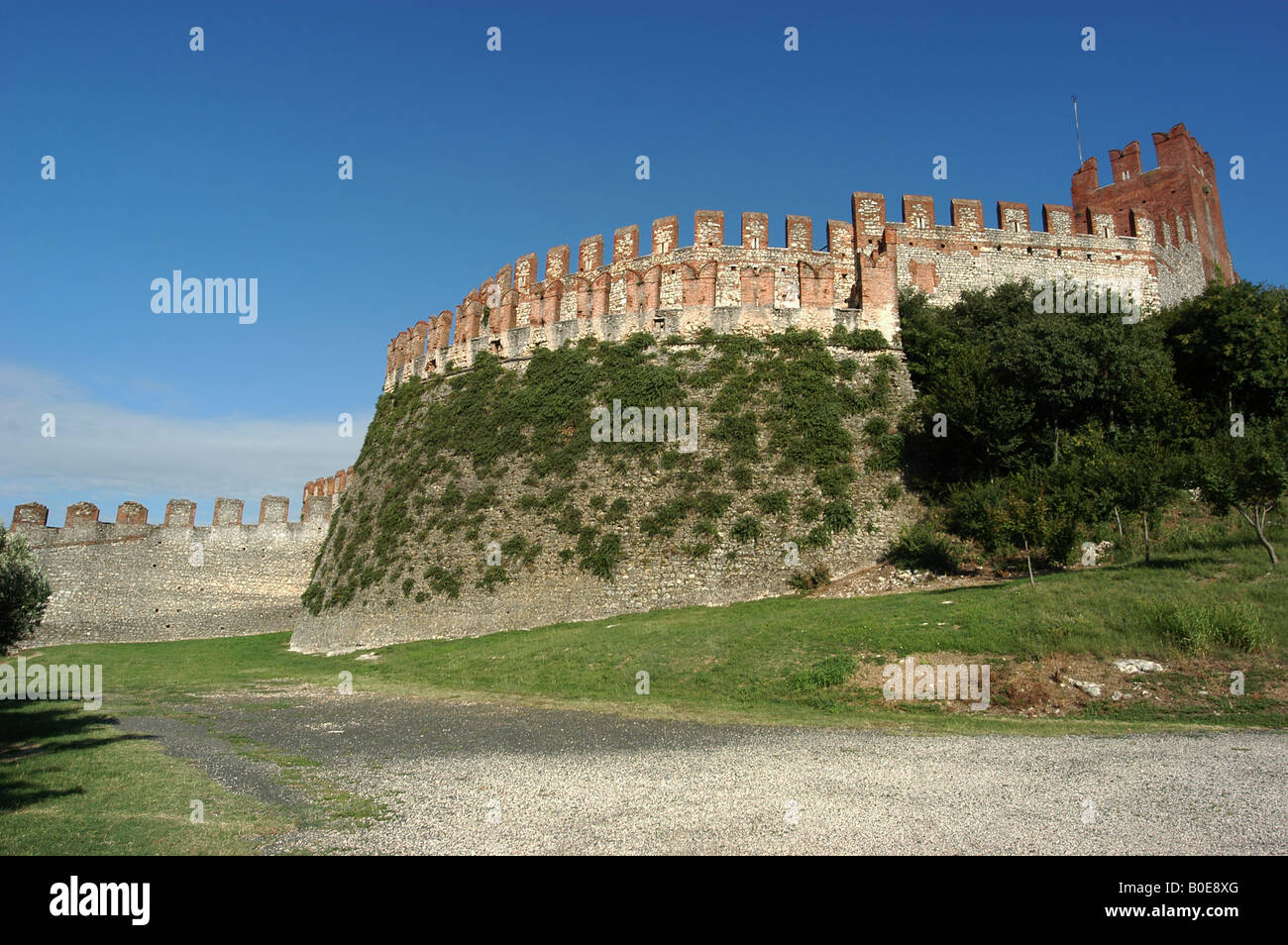 Castelli castles hi-res stock photography and images - Alamy