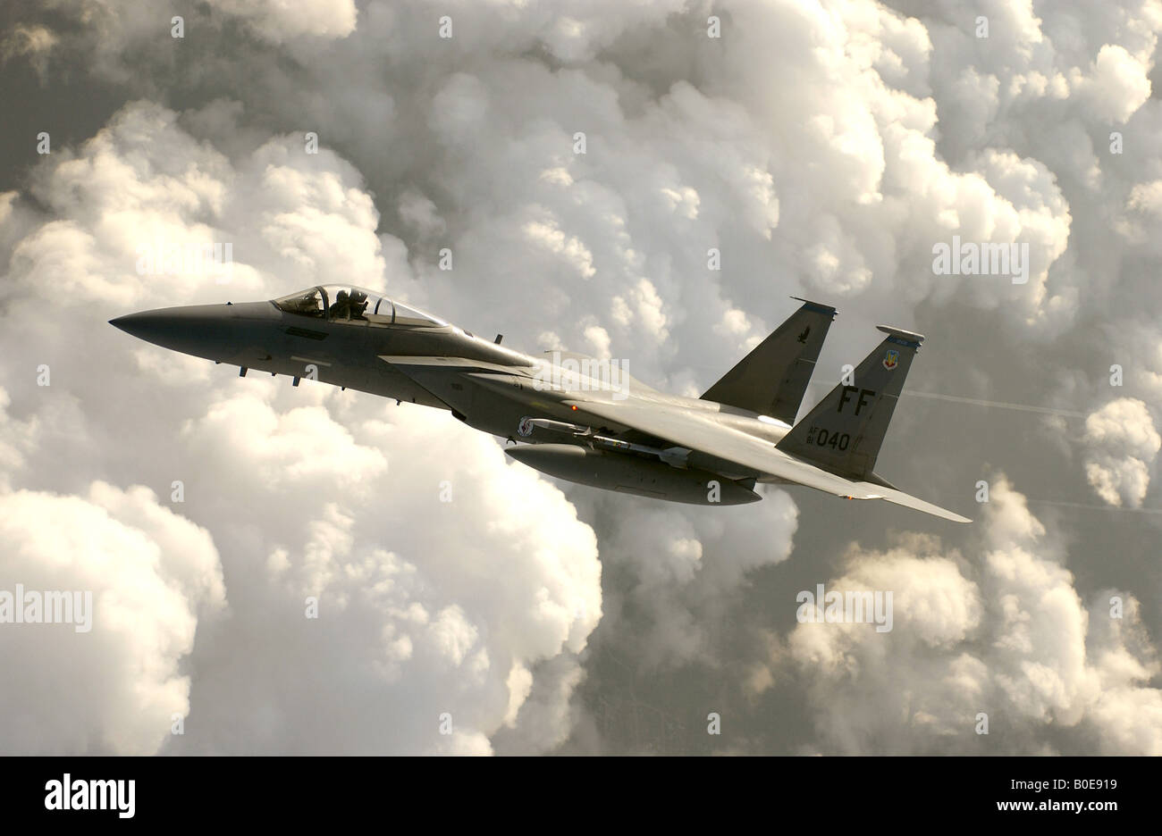 F 15 hi-res stock photography and images - Alamy