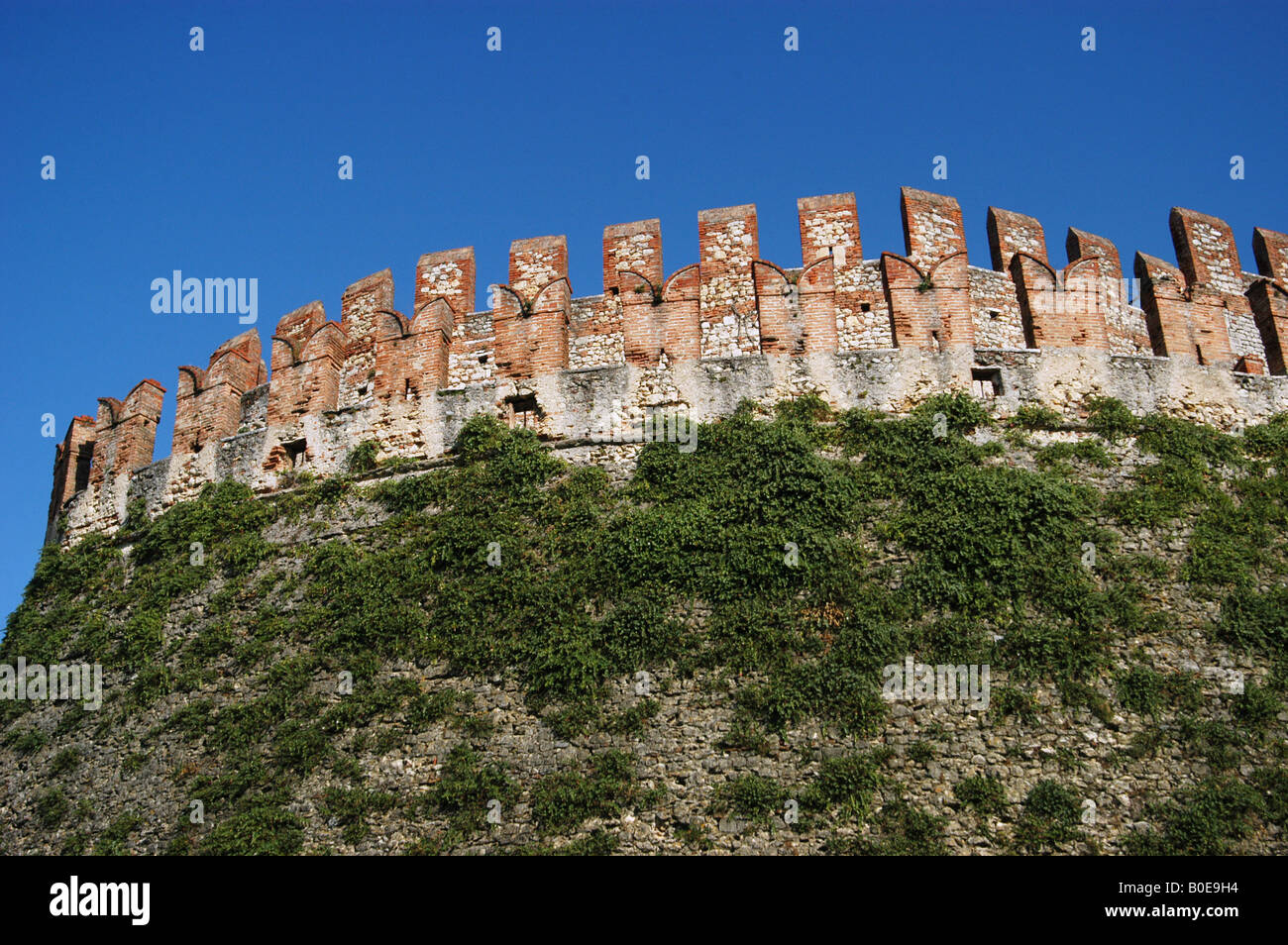 Castelli castles hi-res stock photography and images - Alamy