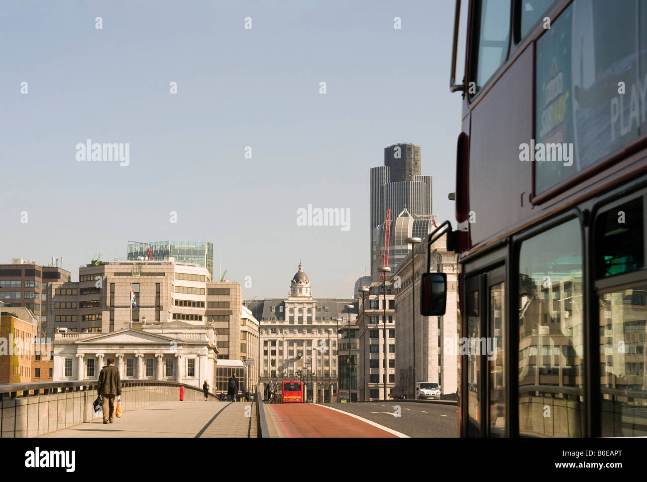 Bus Crossing London Bridge Stock Photo - Alamy
