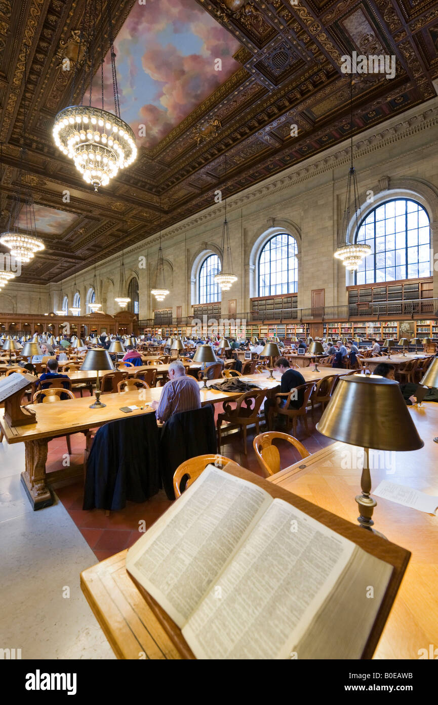New york public library reading room hi-res stock photography and ...