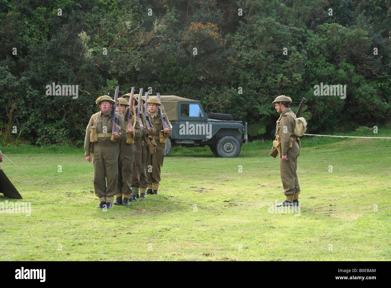 World war ii soldiers line hi-res stock photography and images - Alamy