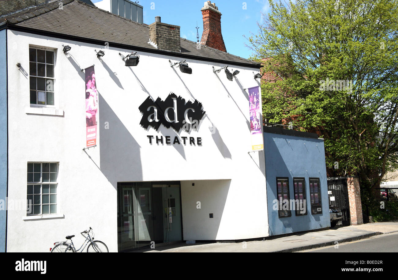 Cambridge university logo logo hi-res stock photography and images - Alamy