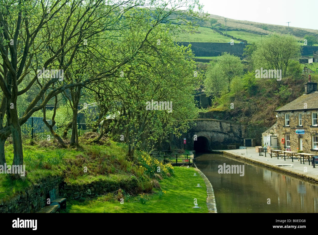Standedge Tunnel Entrance and Huddersfield Narrow Canal, Marsden Stock ...