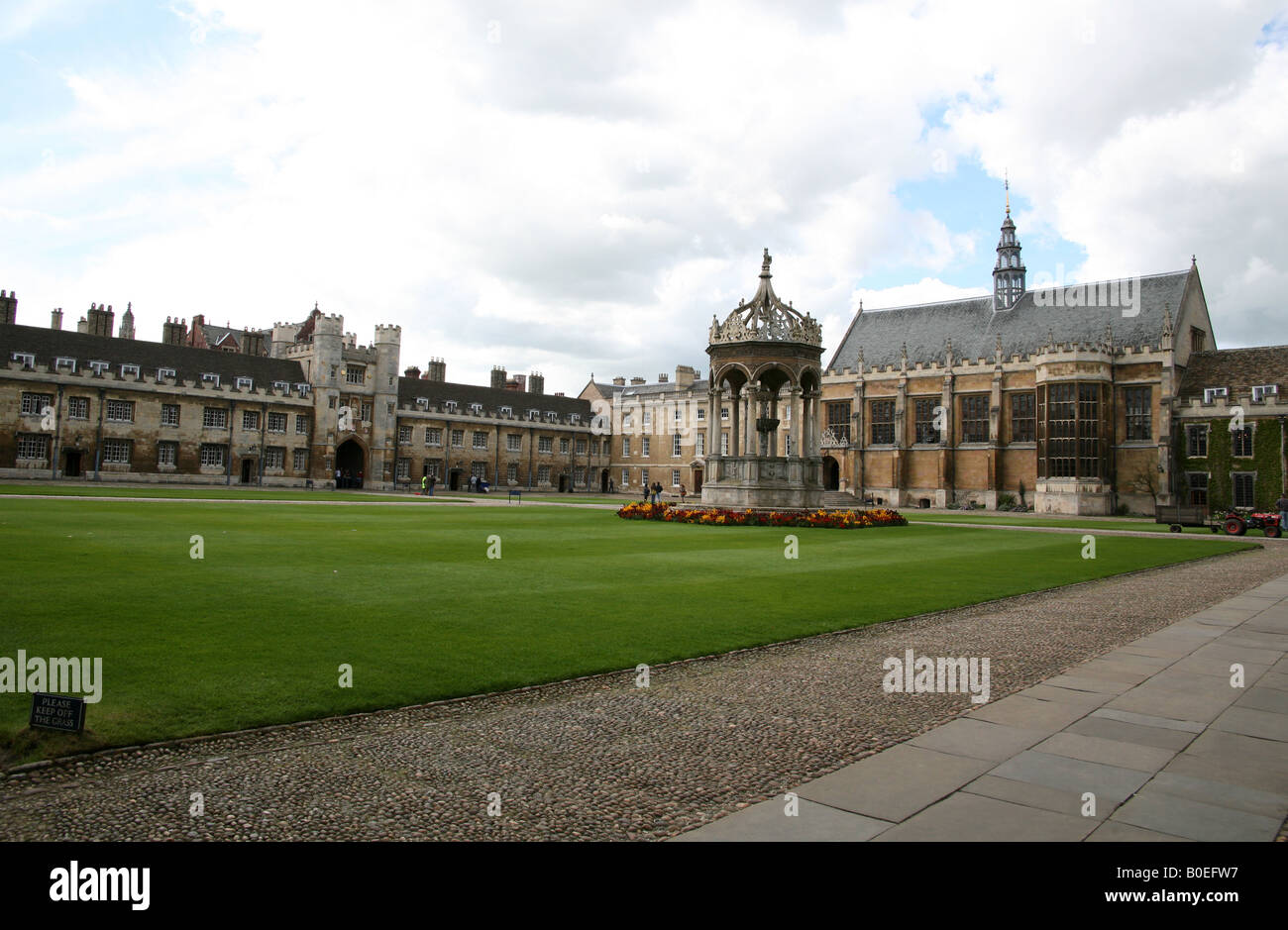Trinity college cambridge hi-res stock photography and images - Alamy