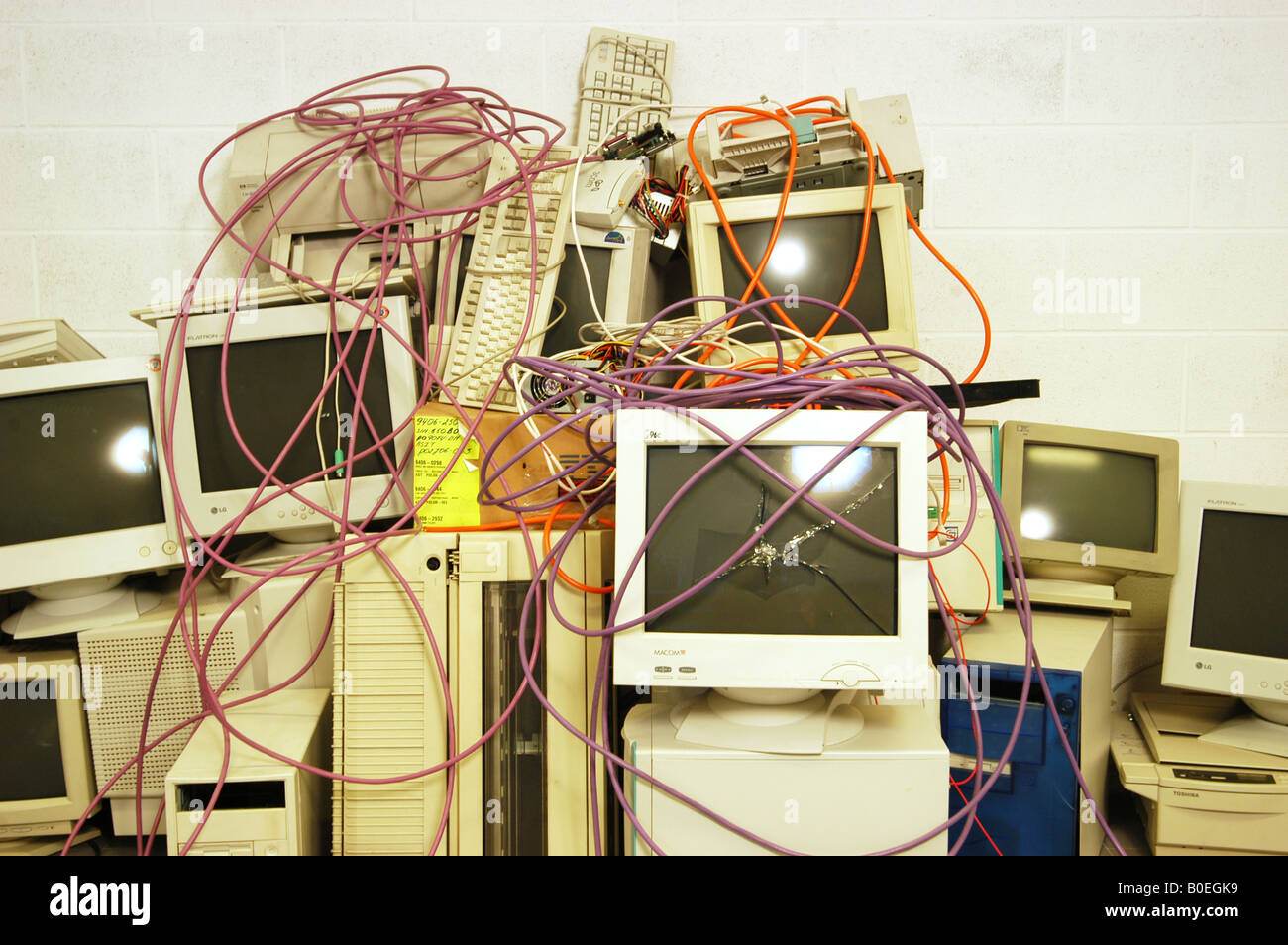 Computer spares hi-res stock photography and images - Alamy