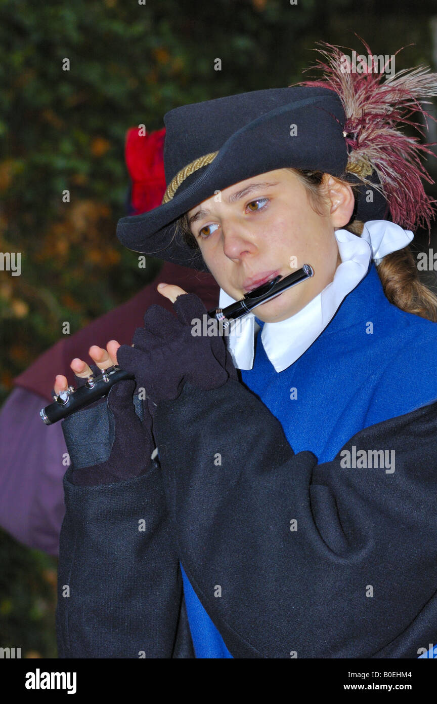 Fife player in Geneva's annual Escalade festival Stock Photo - Alamy