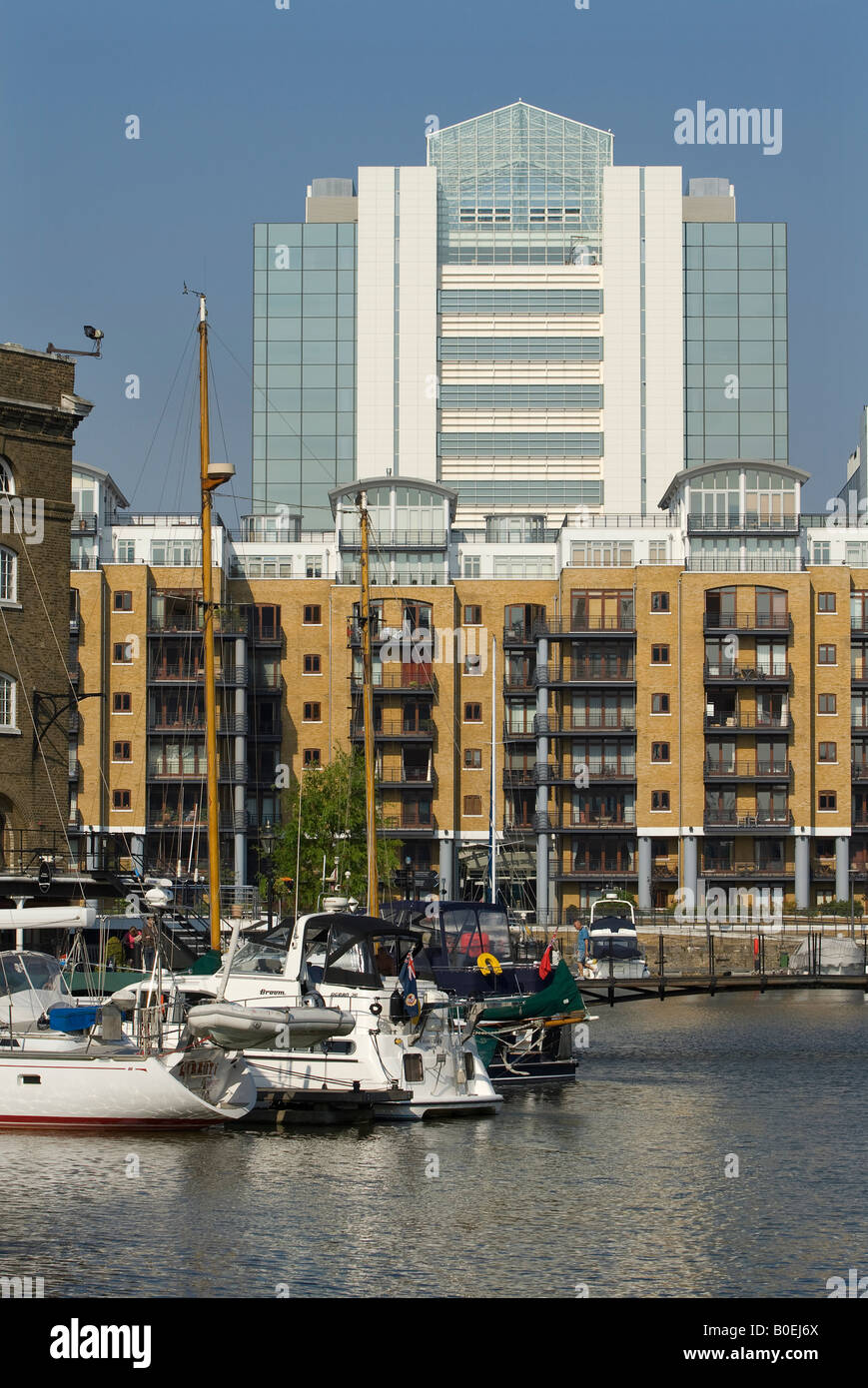 St catherines dock hi-res stock photography and images - Alamy