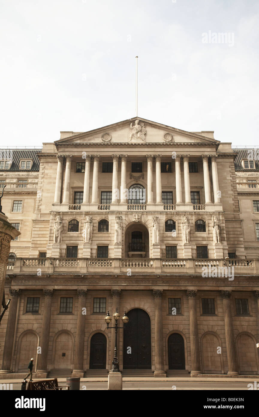 The bank of england building hi-res stock photography and images - Alamy