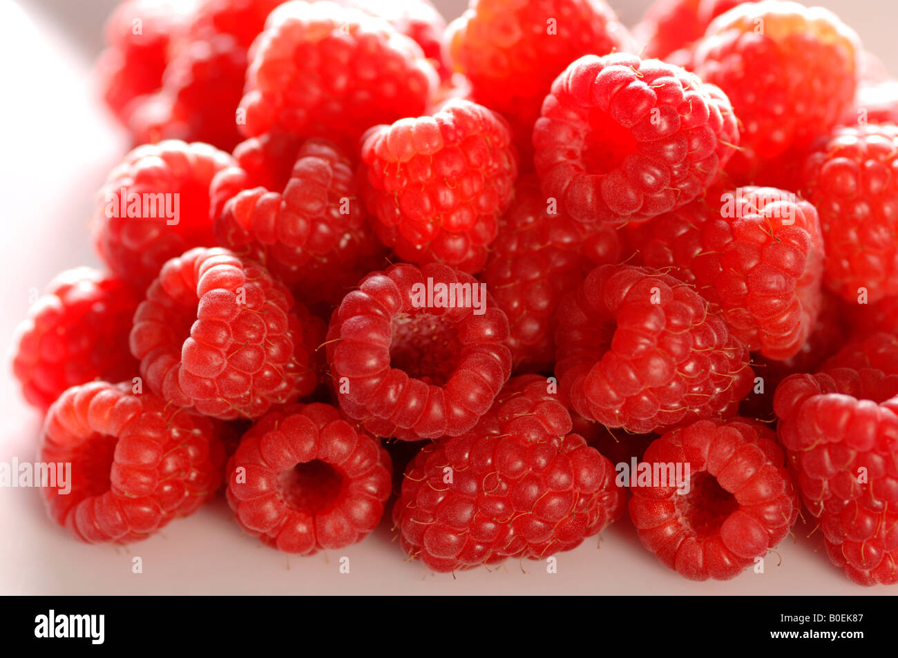 a bunch of raspberries Stock Photo - Alamy