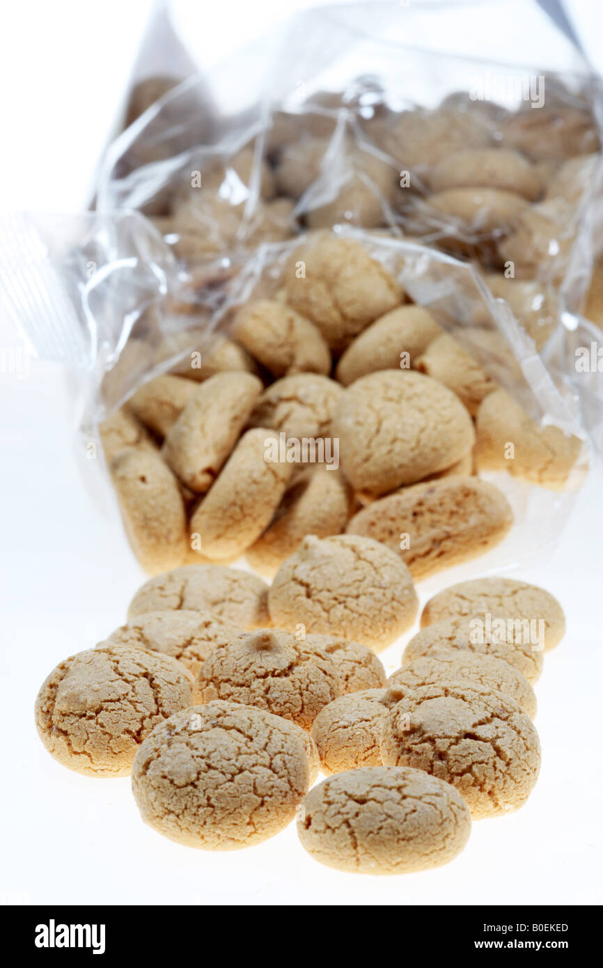 Sweets Amaretti italian almond cookies Stock Photo - Alamy