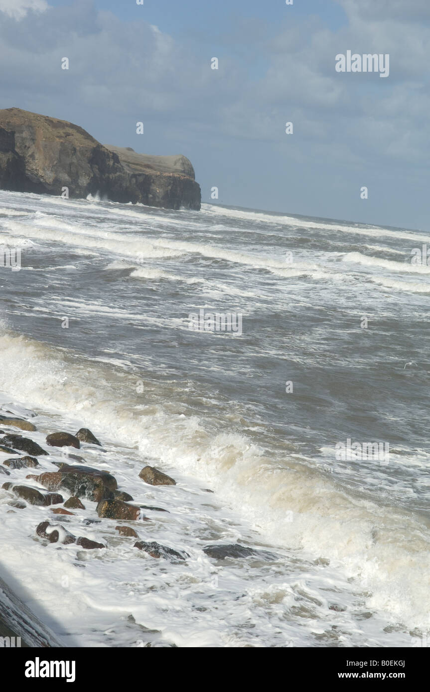 Whitby lighthouse storm hi-res stock photography and images - Alamy