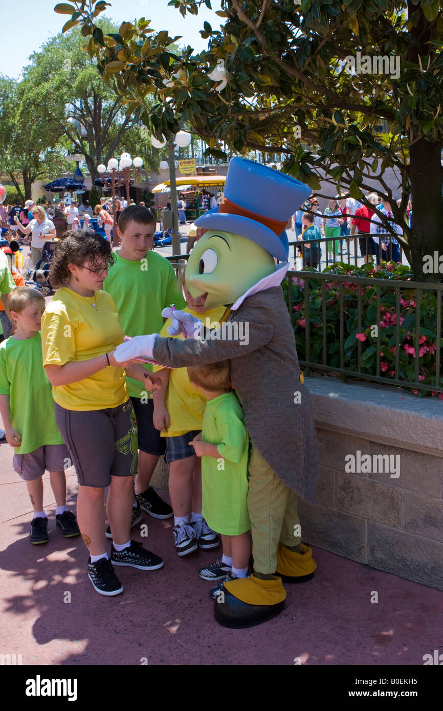 Jiminy cricket hi-res stock photography and images - Alamy