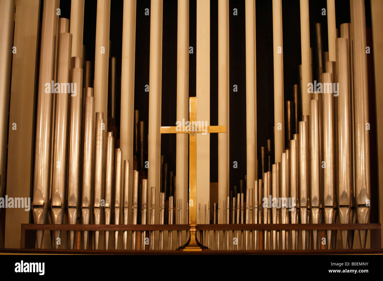Parallel pipe hi-res stock photography and images - Alamy