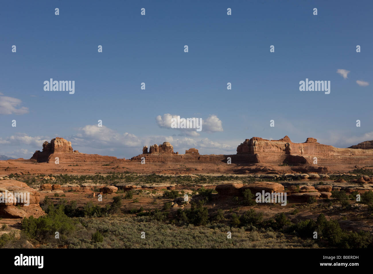 Wooden Shoe Arch Overlook The Needles District of Canyonlands National ...
