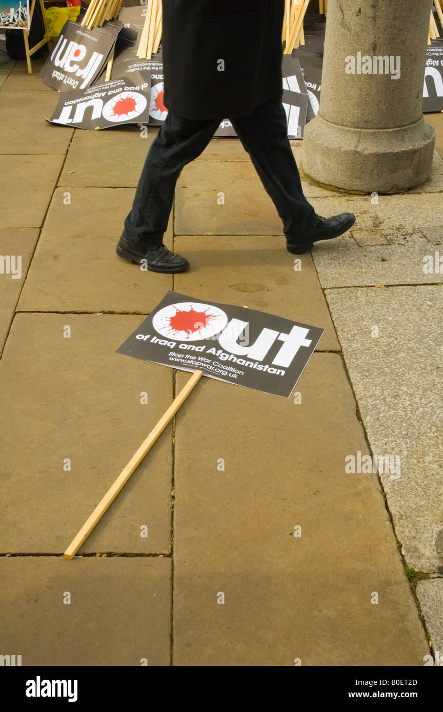 London peace walk hi-res stock photography and images - Alamy