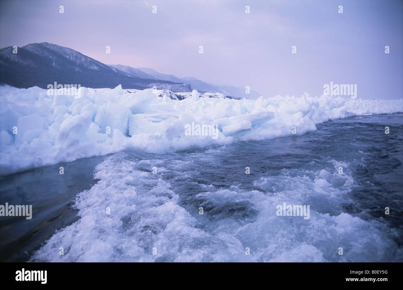 Drift ice sea mountain hi-res stock photography and images - Alamy