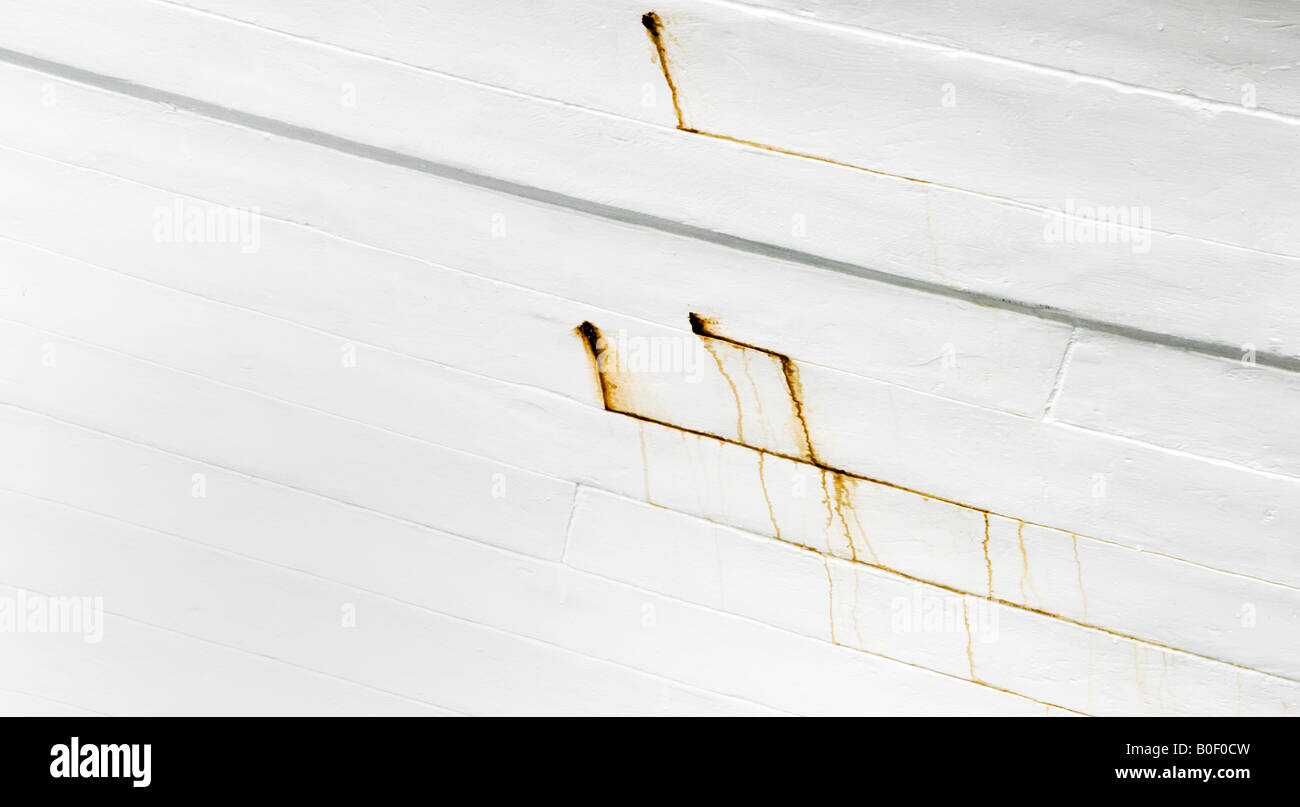 Rusty hull of a boat hi-res stock photography and images - Alamy