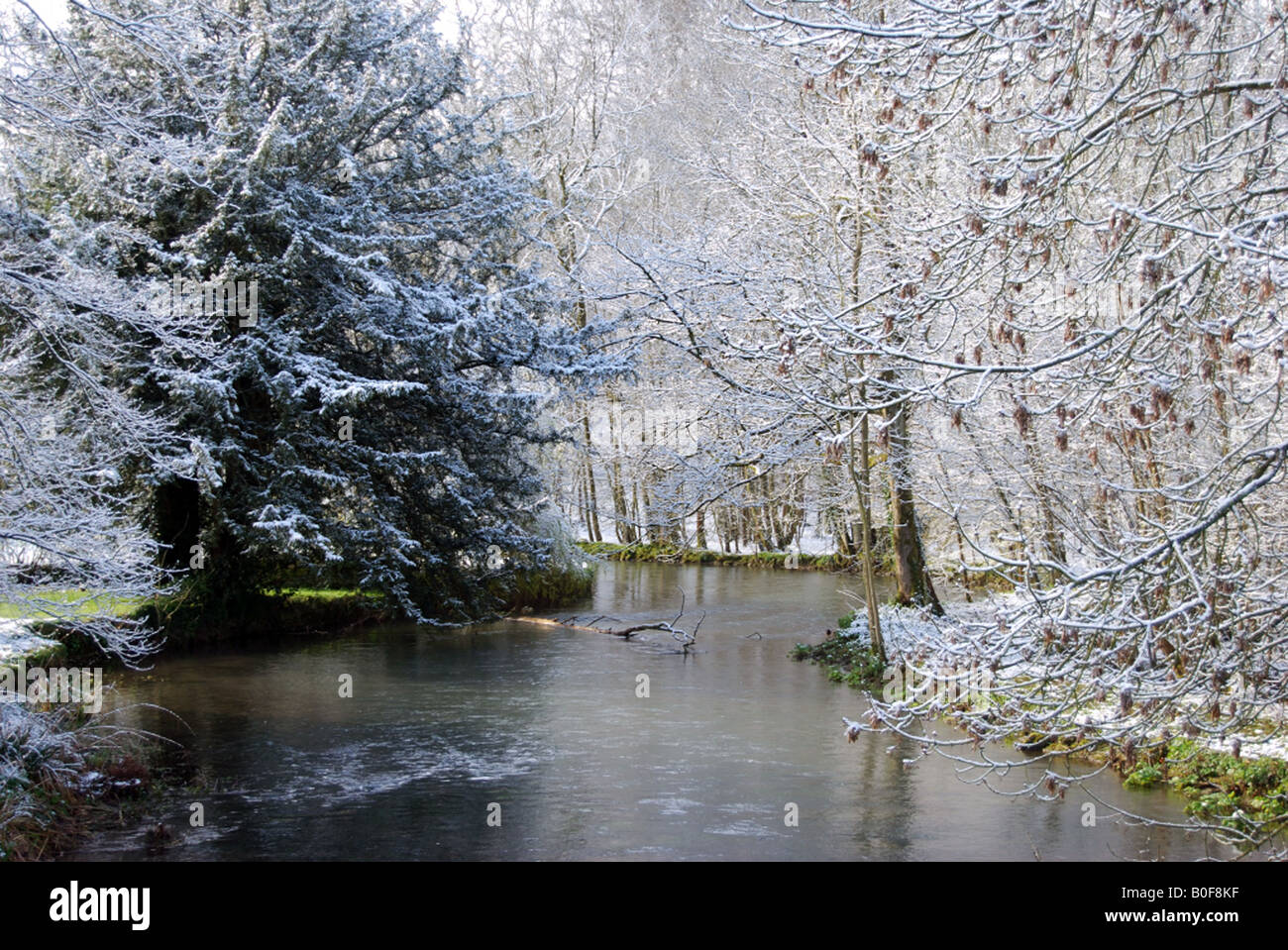 Cotswolds bibury winter snow hi-res stock photography and images - Alamy