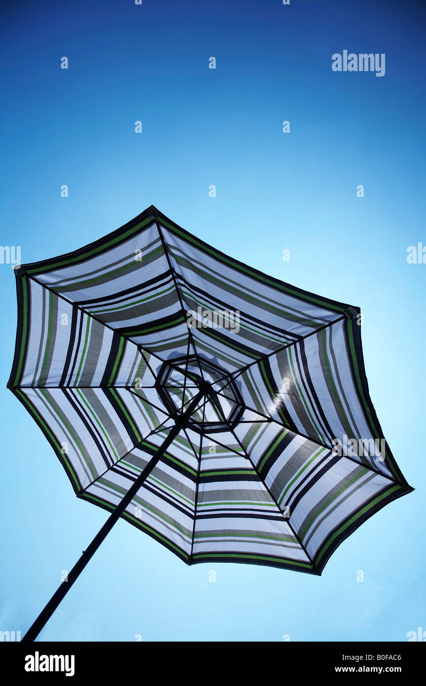 Open parasol hi-res stock photography and images - Alamy