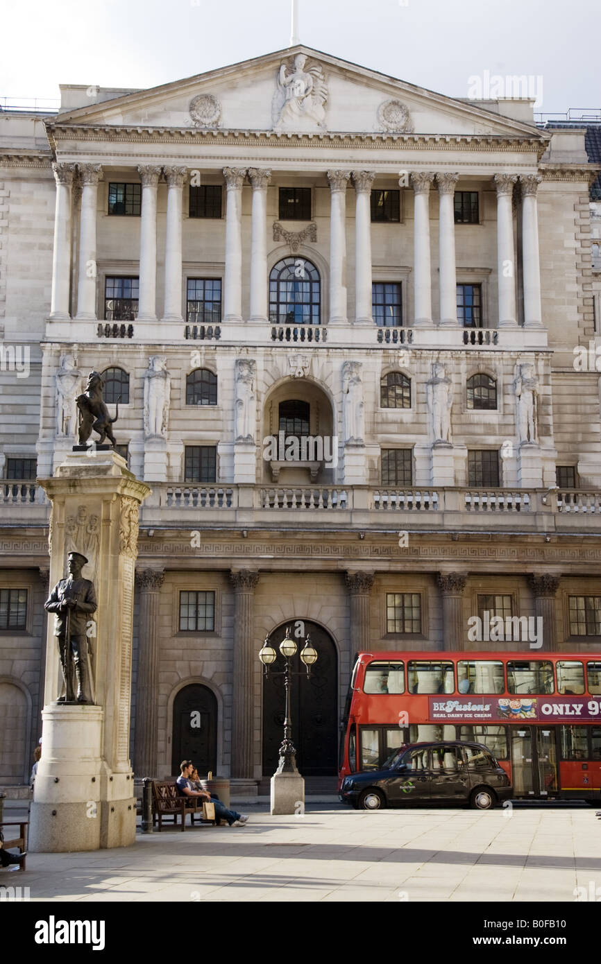 The Bank of England where the Monetary Committee sets the banking base ...