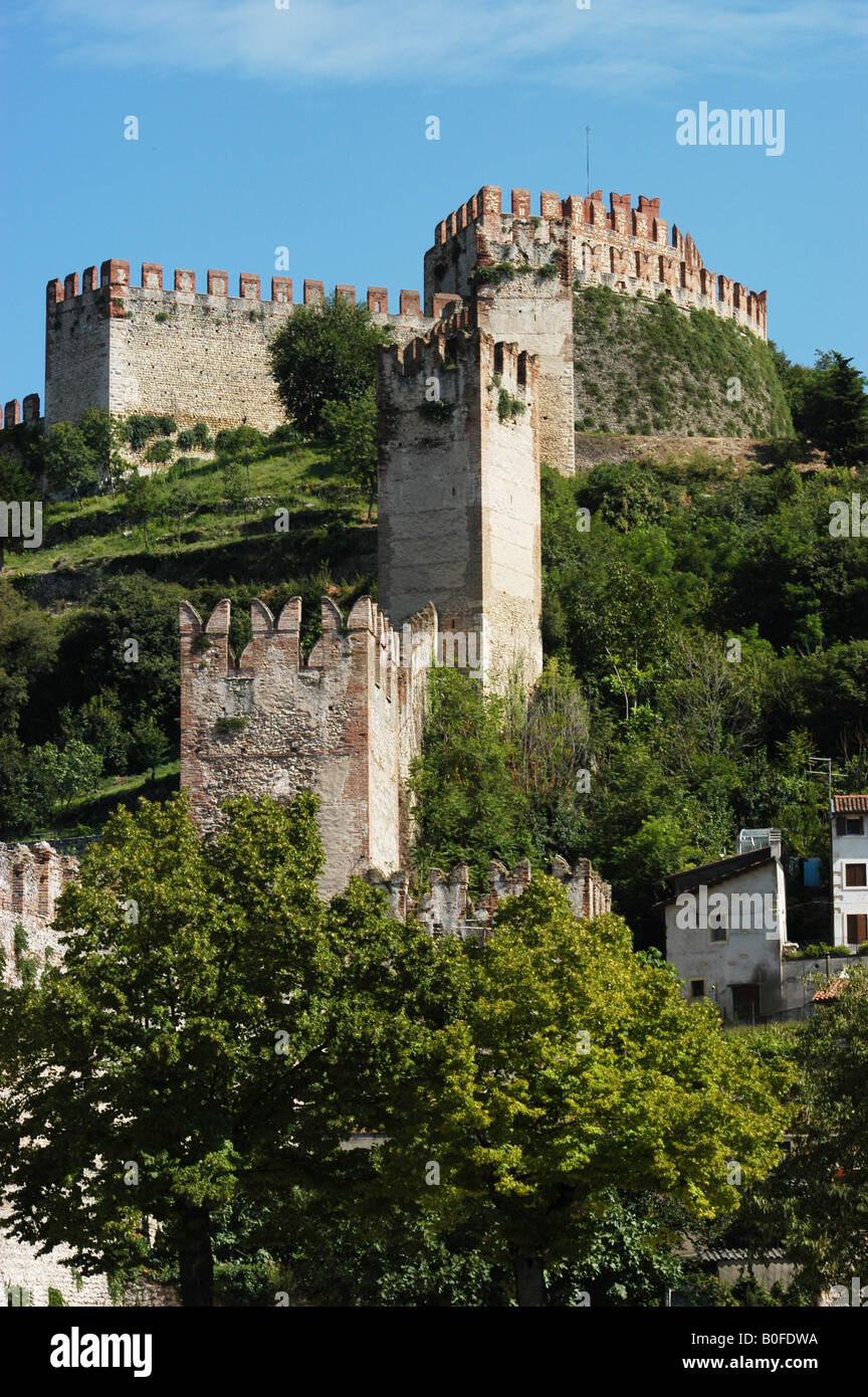 Soave castle - Veneto Italia Stock Photo - Alamy
