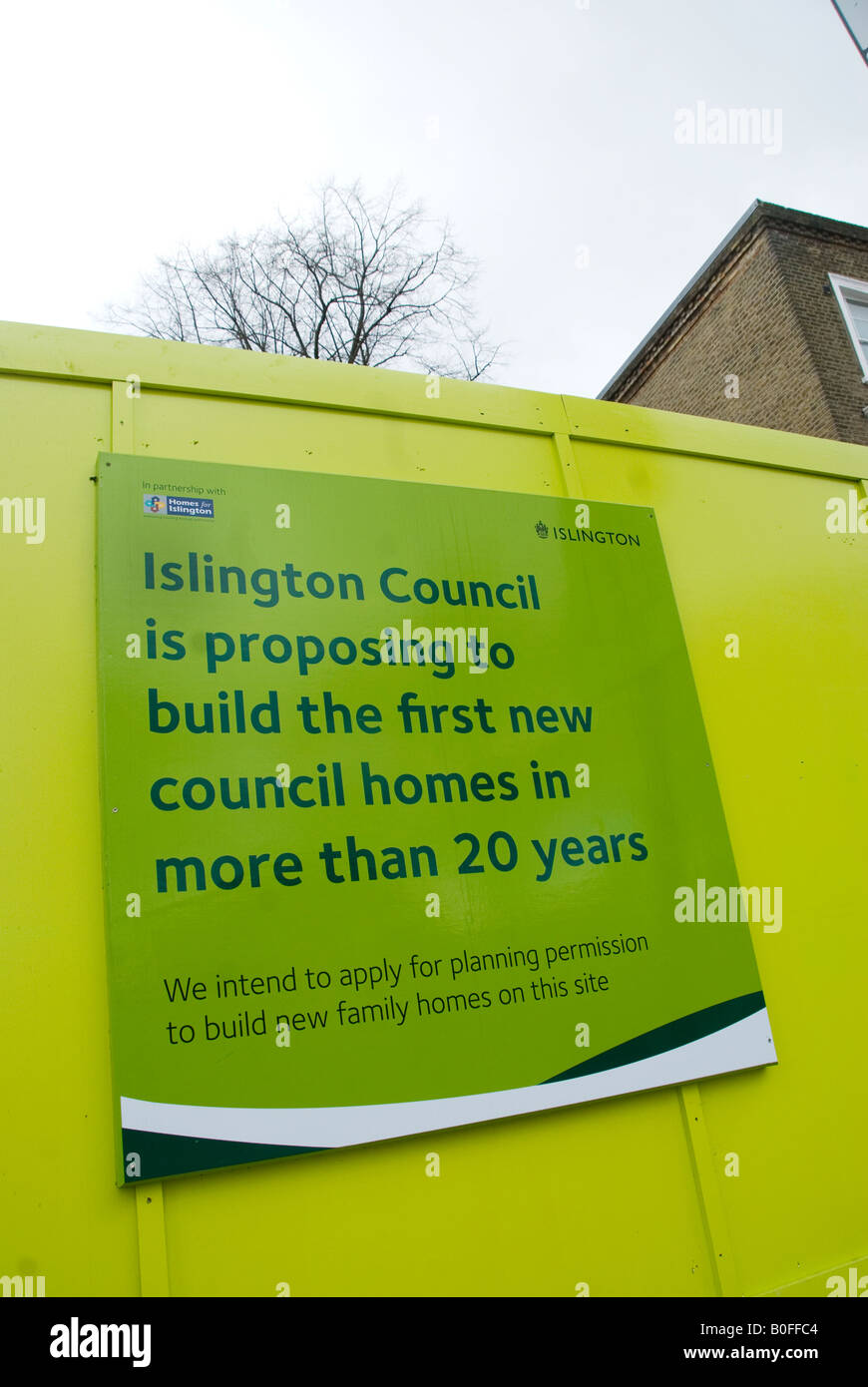 Council homes building hi-res stock photography and images - Alamy