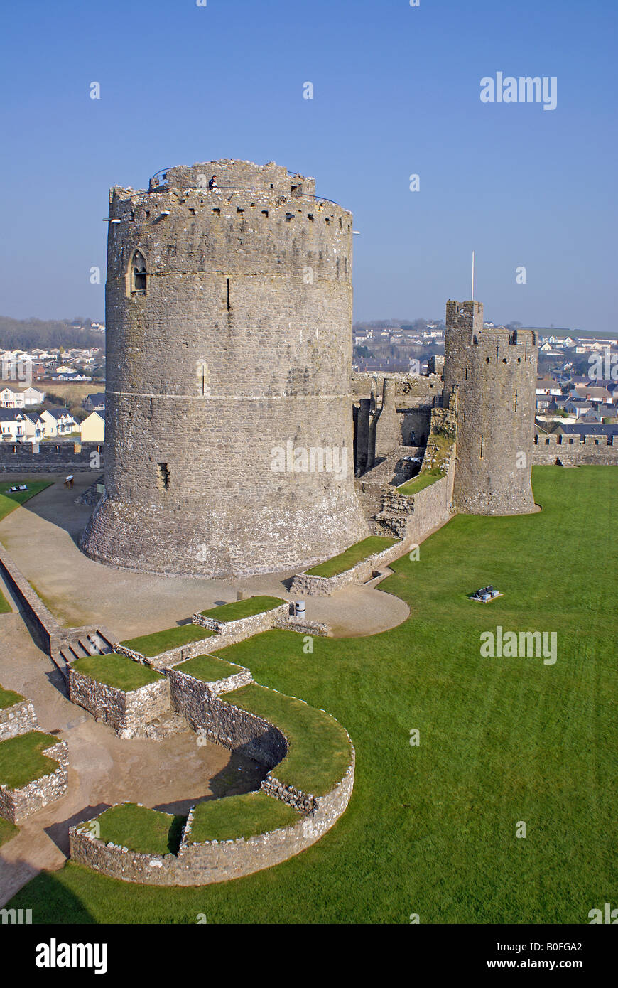 The circular keep of Pembroke Castle in West Wales Stock Photo - Alamy