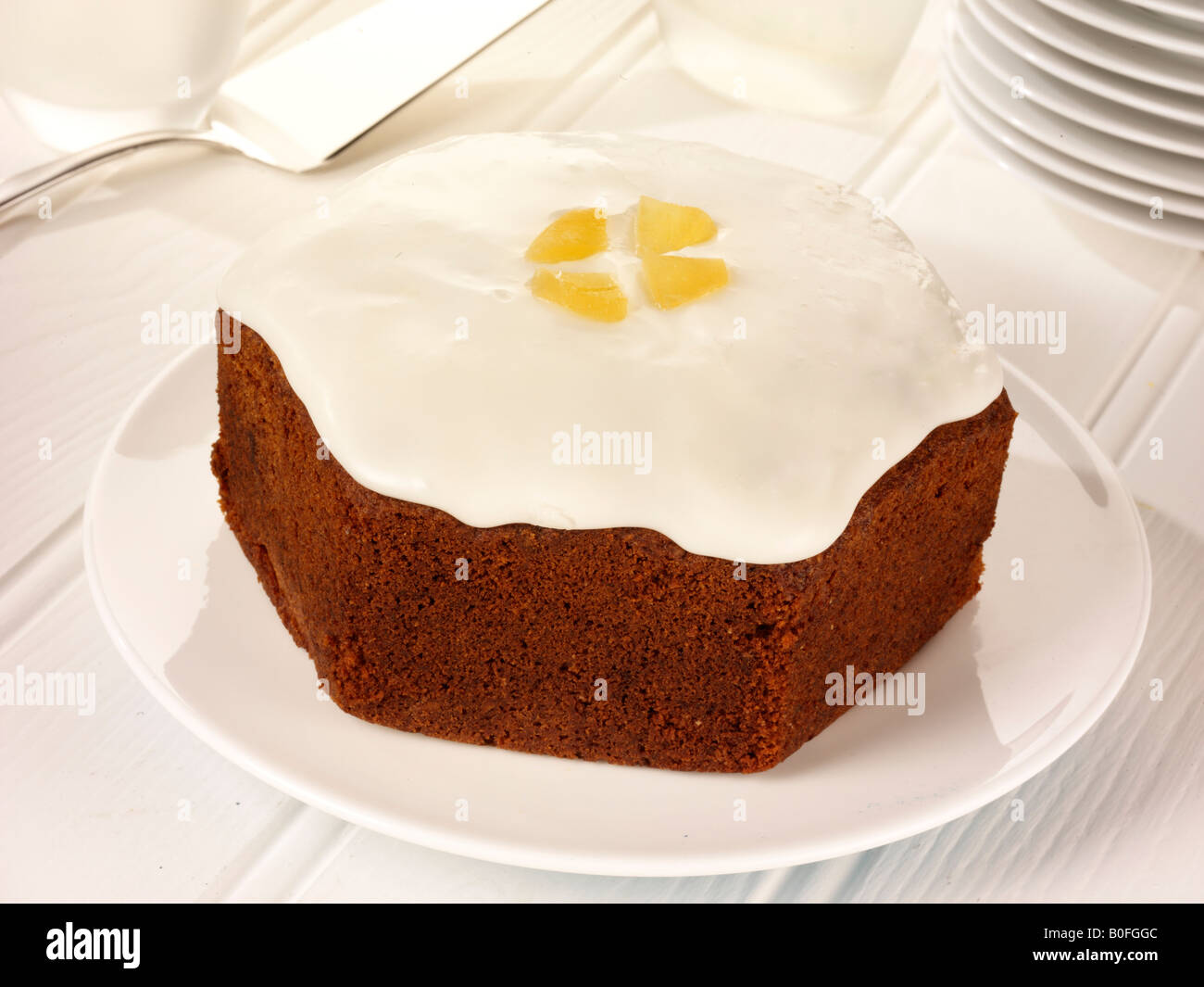 ICED GINGER CAKE Stock Photo - Alamy