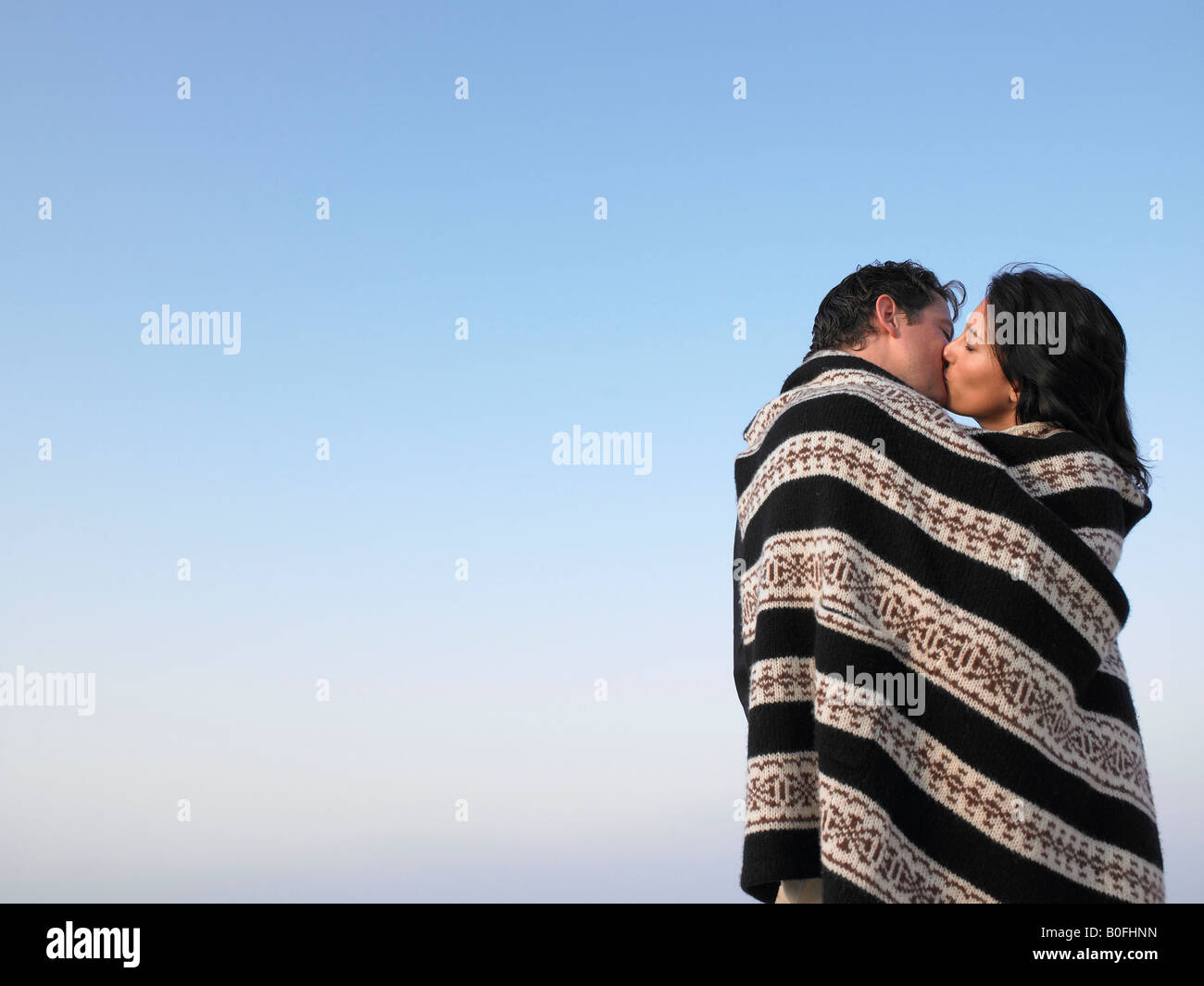 Santorini couple kissing hi-res stock photography and images - Alamy