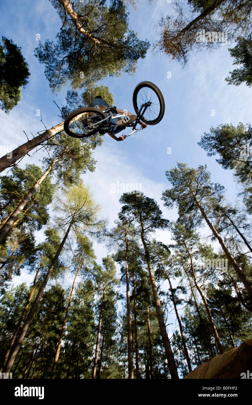 Bmx stunts hi-res stock photography and images - Alamy