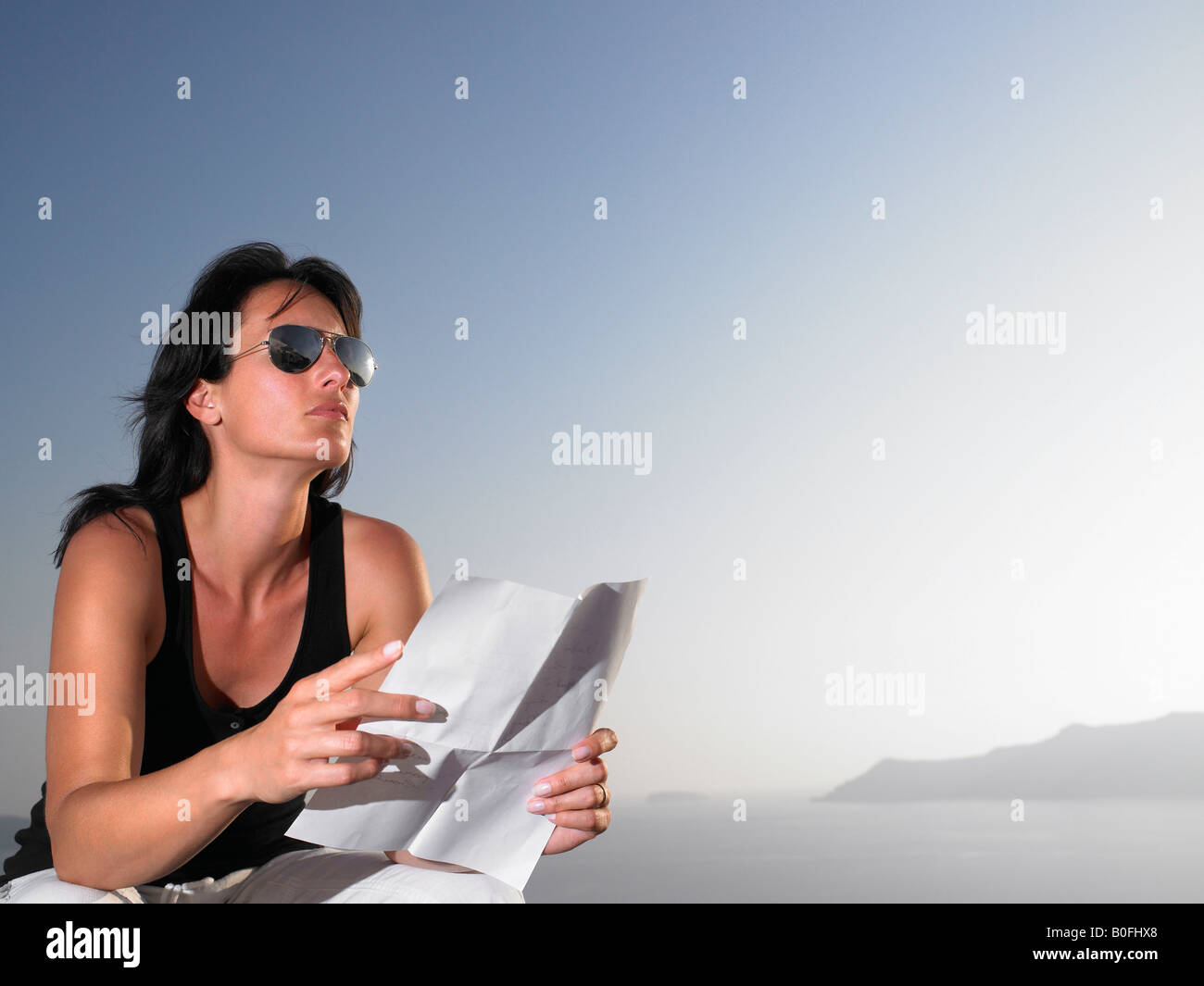 Letter reading hi-res stock photography and images - Alamy