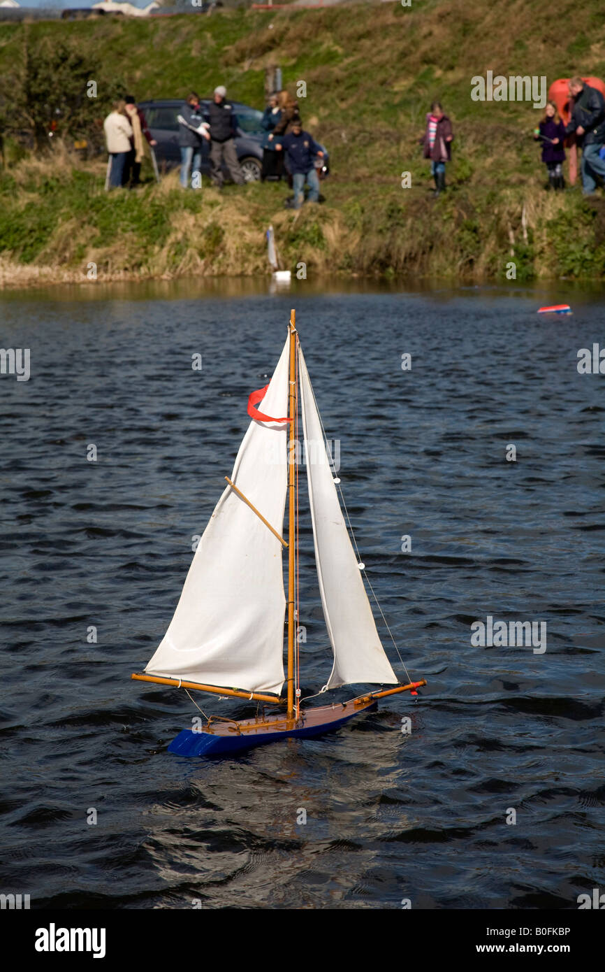 sailing boats on consols pool good friday st ives Stock Photo - Alamy