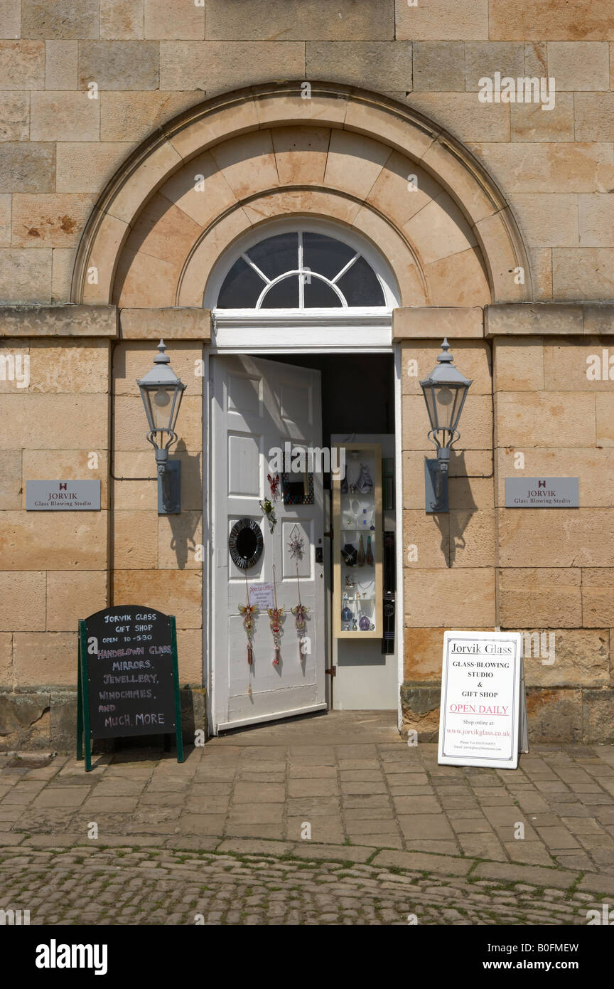 Stately glass hi-res stock photography and images - Alamy