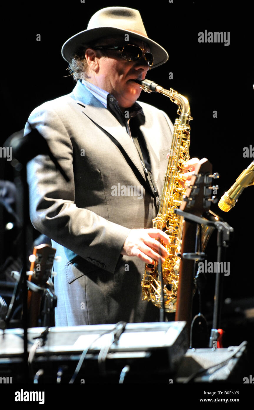 Van morrison saxophone hi-res stock photography and images - Alamy
