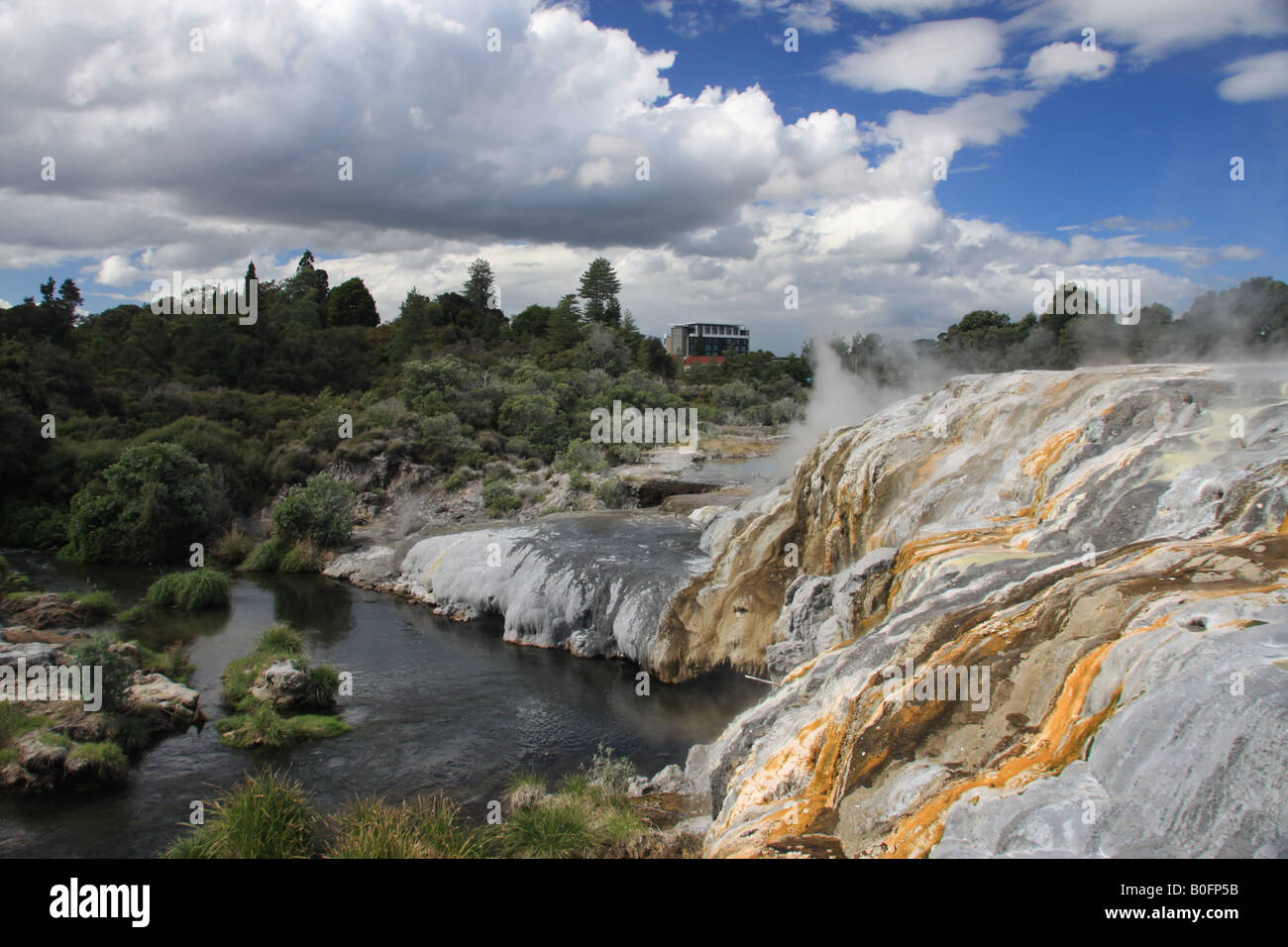 Sulfur pools hi-res stock photography and images - Alamy