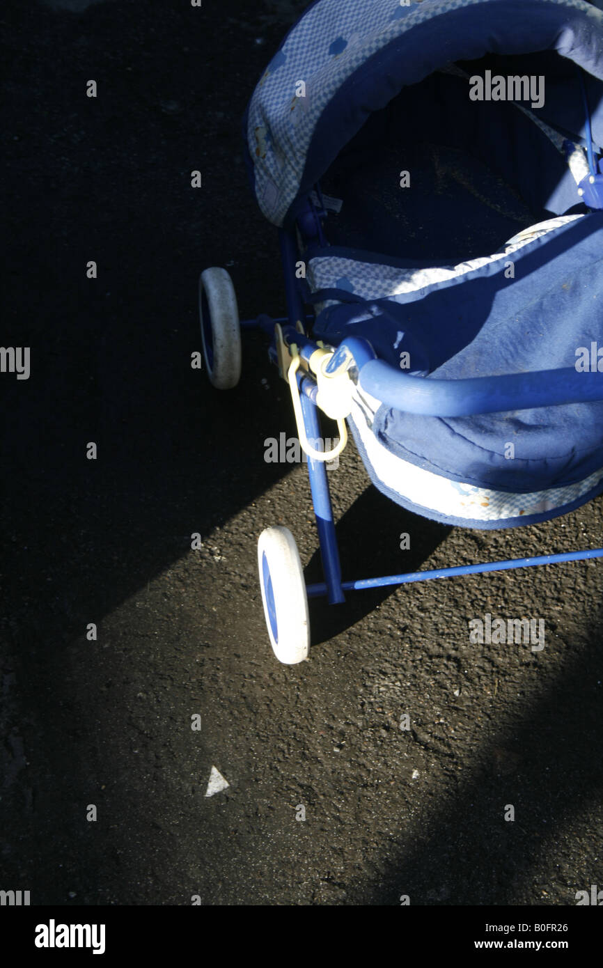 Woman alone baby road hi-res stock photography and images - Alamy