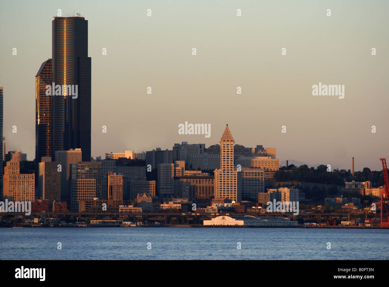 Seattles tallest building hi-res stock photography and images - Alamy