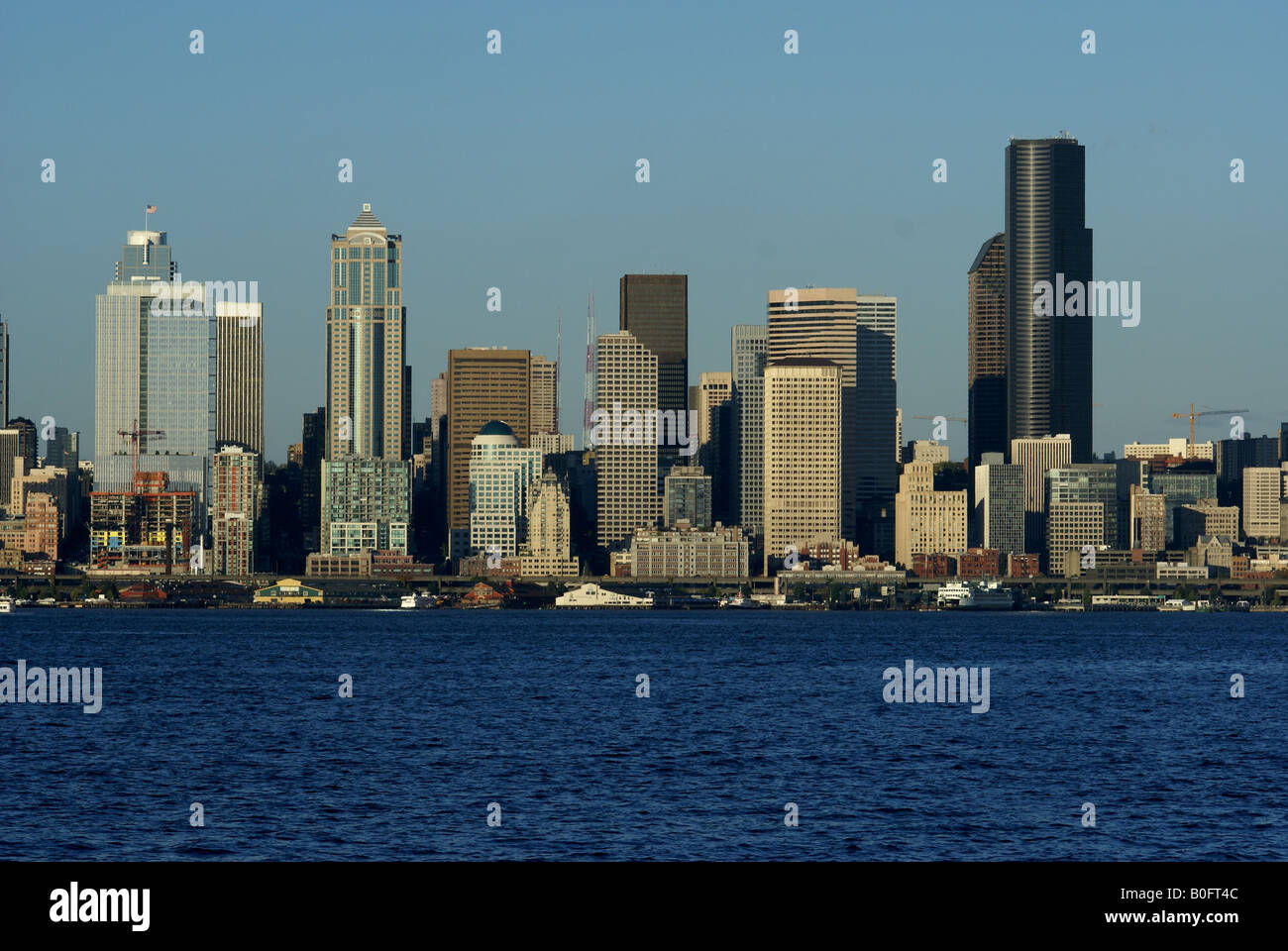 Tallest tower in seattle hi-res stock photography and images - Alamy