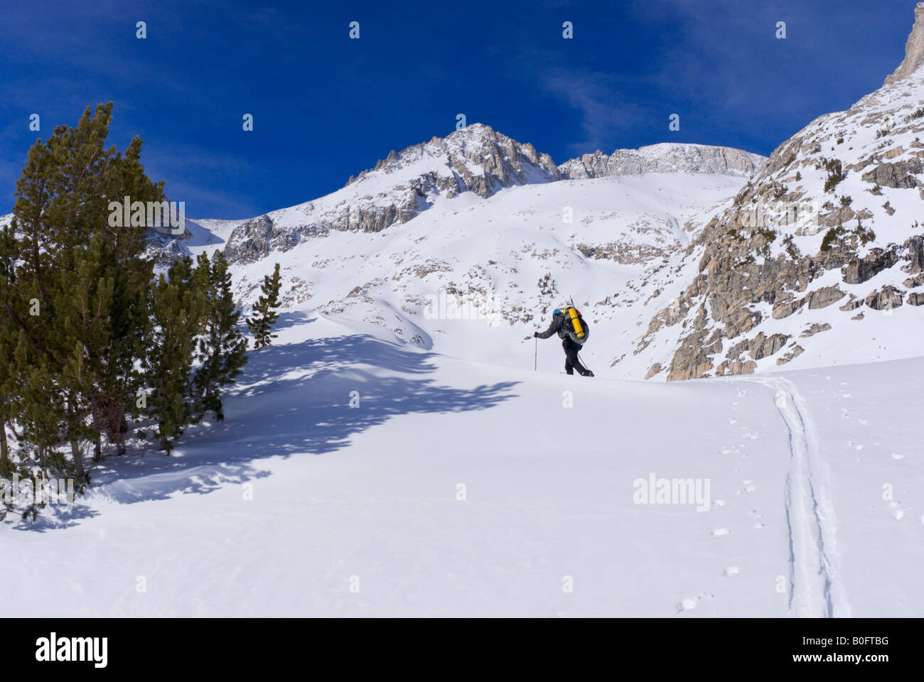 Abbott mount hi-res stock photography and images - Alamy