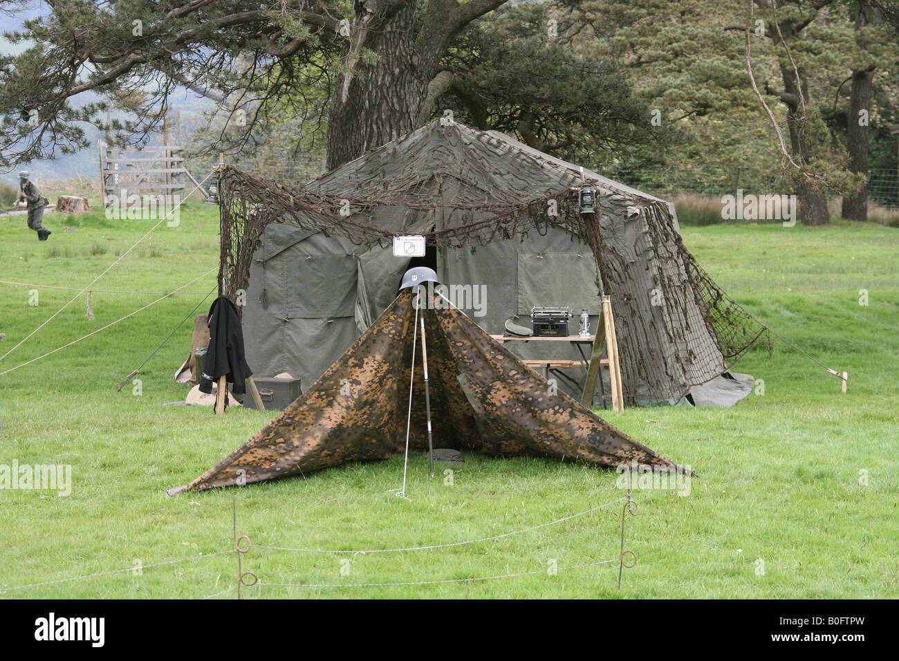 Army camp uk ww2 hi-res stock photography and images - Alamy