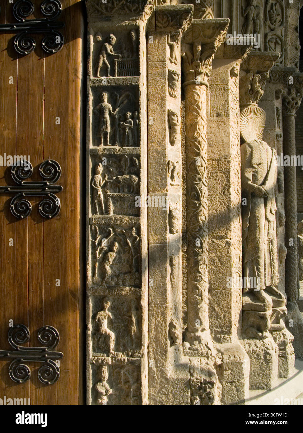 Detail Romanesque Portico Ripoll Stock Photo - Alamy